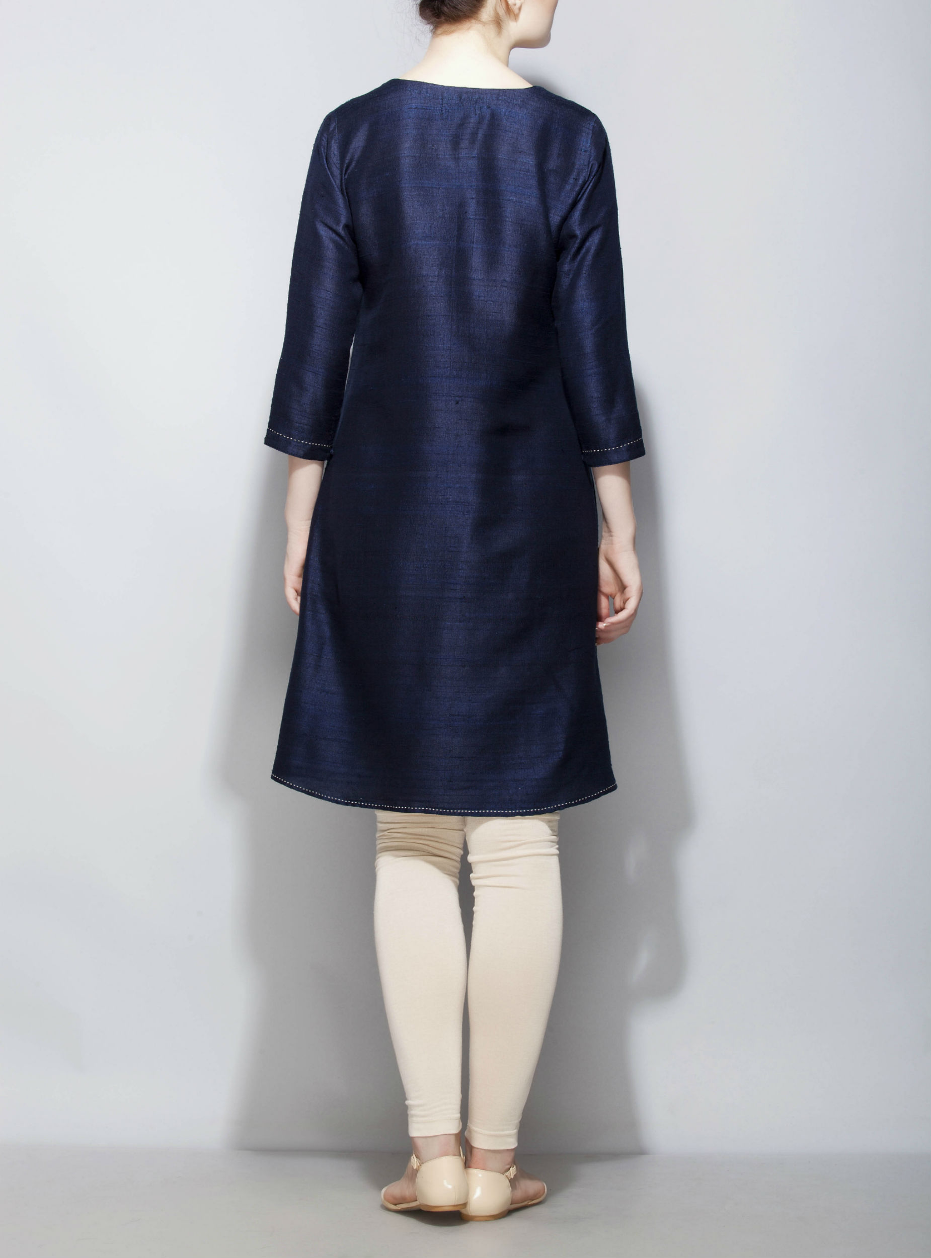 Navy blue tunic in raw silk by Divyam Mehta | The Secret Label